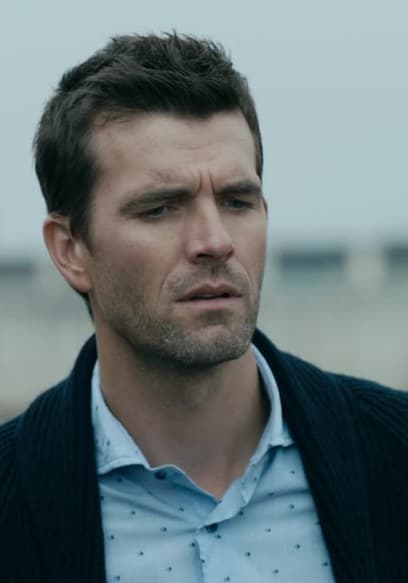 Watch Shoot the Messenger S01:E05 - Strange Bedfellows - Free TV Shows ...