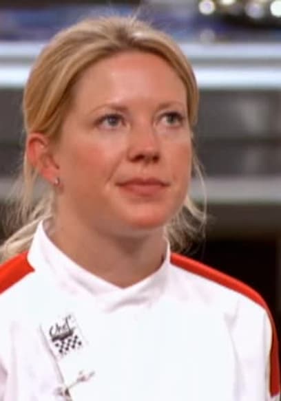 Watch Hell's Kitchen en Español S09:E09 - 9 Chefs Compiten - Free TV Shows | Tubi