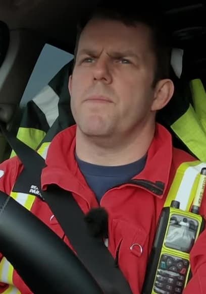 Watch Ambulance: Code Red S01:E04 - Episode 4 - Free TV Shows | Tubi