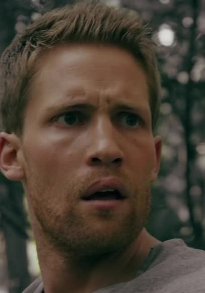 Watch Dark Rising: Warrior of Worlds S01:E01 - Season's Change - Free ...