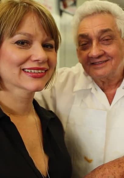 Watch Burger Land S01:E04 - Miami's Cuban Frita - Free TV Shows | Tubi