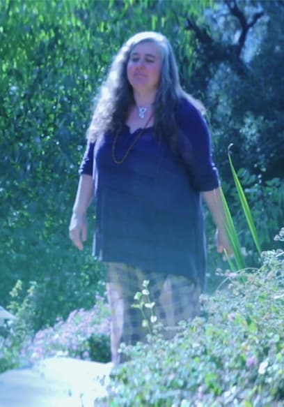 Watch Interview with E.D.: Extra Dimensionals S01:E03 - Nora Herold - Free TV Shows | Tubi