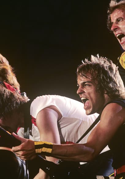 Watch Breaking the Band S04:E08 - Scorpions - Free TV Shows | Tubi