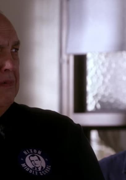 Watch Bad Teacher S01:E08 - Feildtrippers - Free TV Shows | Tubi