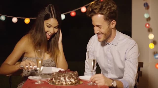 Watch Rethink S01:E01 - Impossible Objects, Seeing Faces, the Floating Guru, Infinite Chocolate ...