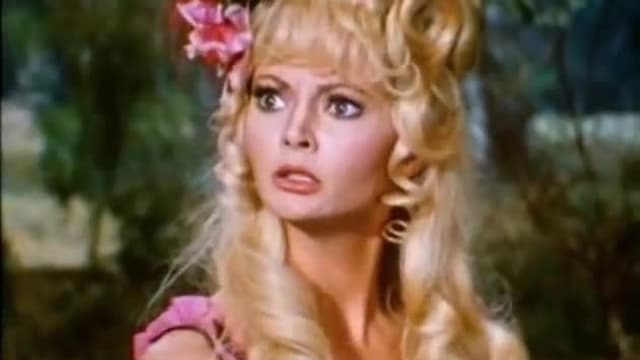 Watch Dusty's Trail S01:E01 - Not So Magnificent Seven - Free TV Shows ...