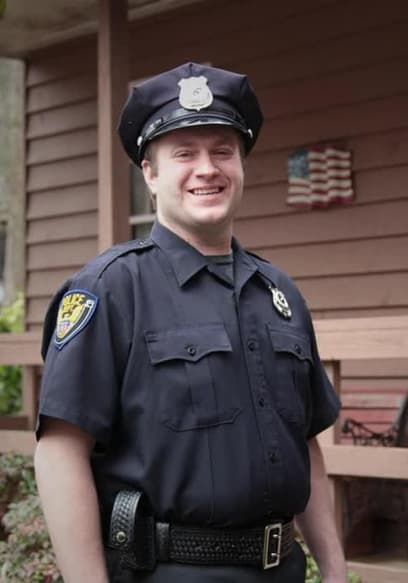 Watch Bloodlands S01:E06 - Lieutenant in the Lake - Free TV Shows | Tubi