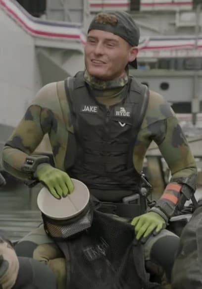 Watch Scuba Jake S03:E15 - Sniped - Free TV Shows | Tubi