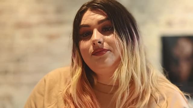 Watch Encounters: The Complete Interviews S02:E03 - The Whitley Family ...