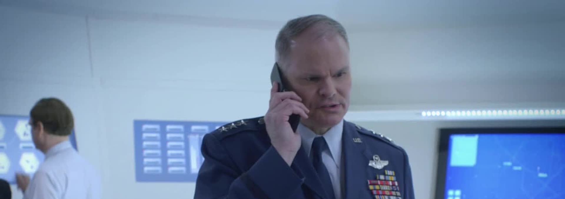 Watch Alistair MacLean's Air Force One Is Down S01:E01 - Part 1 - Free ...