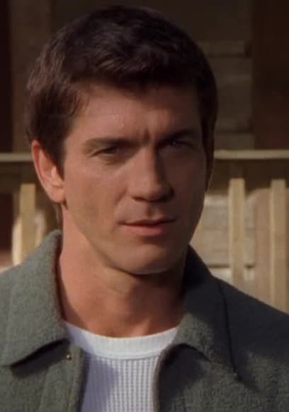 Watch Higher Ground S01:E07 - Worlds Apart - Free TV Shows | Tubi