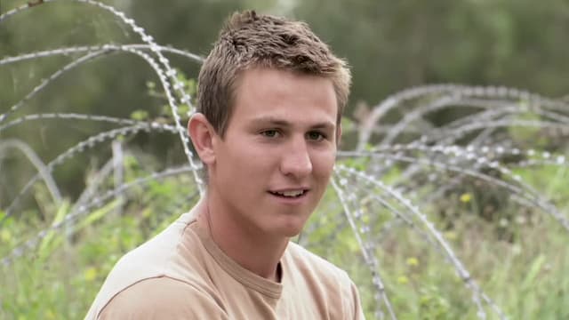 Watch Commandos S01:E01 - Episode 1 - Free TV Shows | Tubi