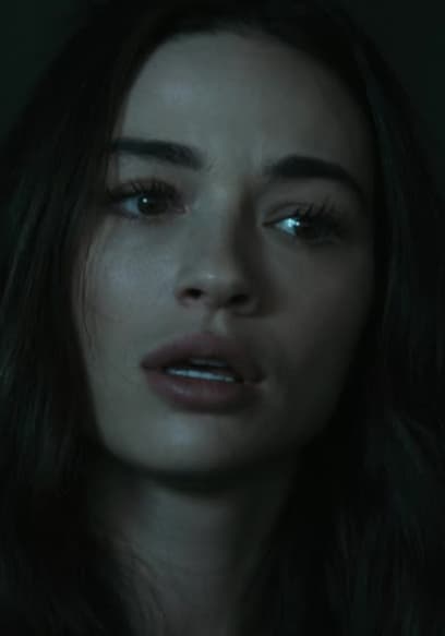 Watch Swamp Thing S01:E01 - Pilot - Free TV Shows | Tubi