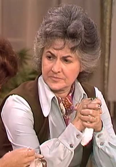 Watch Maude S01:E102 - Maude's Problem - Free TV Shows | Tubi