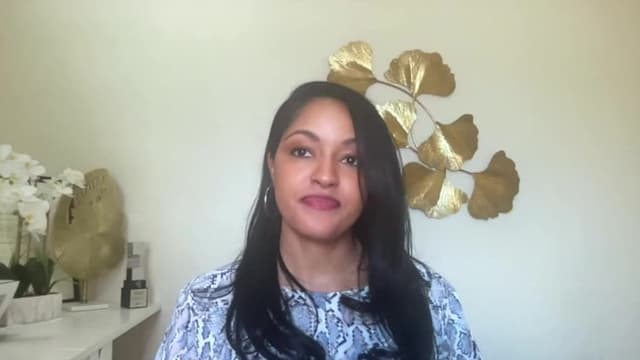 Watch She's a 10 Times 5 S01:E10 - Human Trafficking: What We Need to Know Featuring Rachel ...