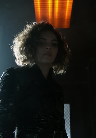 Watch Gotham S04:E08 - Stop Hitting Yourself - Free TV Shows | Tubi