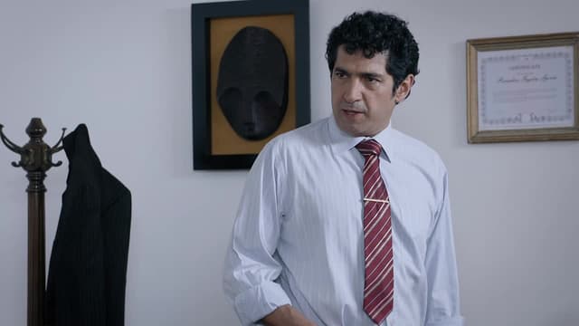 Watch Infieles S01:E03 - Conduciendo a La Señorita Paula - Free TV ...