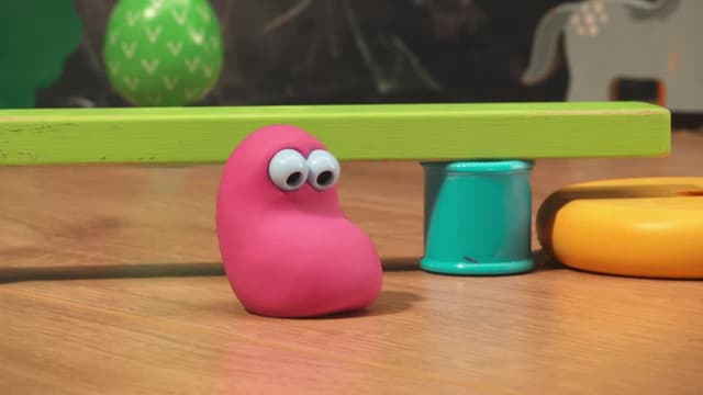 Watch The Very Small Creatures S02:E02 - The Very Small Creatures ...