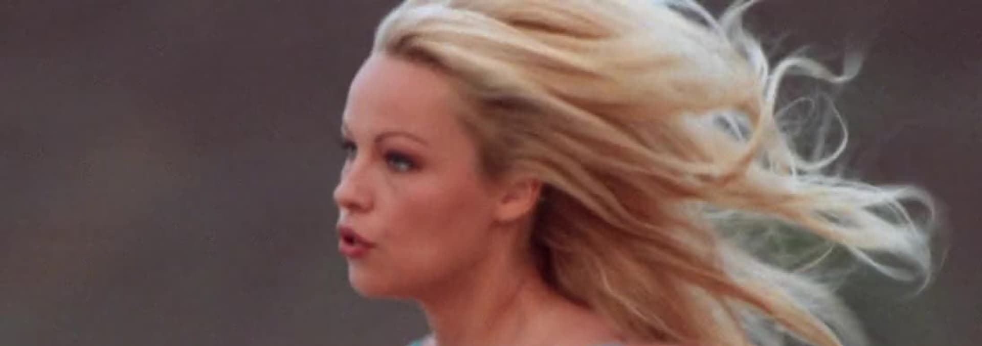 Watch Baywatch S04:E22 - Rescue Bay - Free TV Shows | Tubi