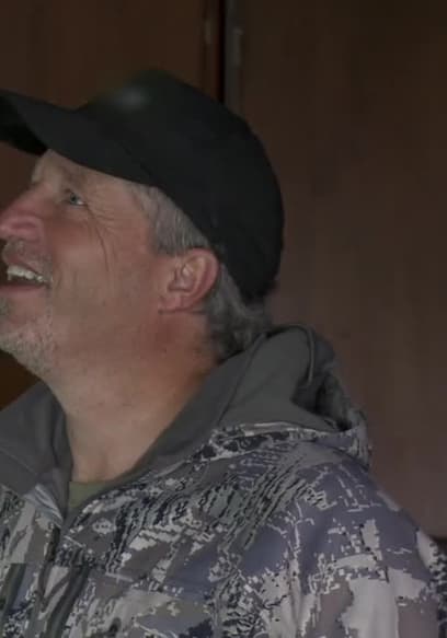 Watch Buying Alaska S02:E11 - Remote Coves - Free TV Shows | Tubi