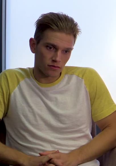 Watch Treading Yesterday S02:E01 - Magic Slate - Free TV Shows | Tubi