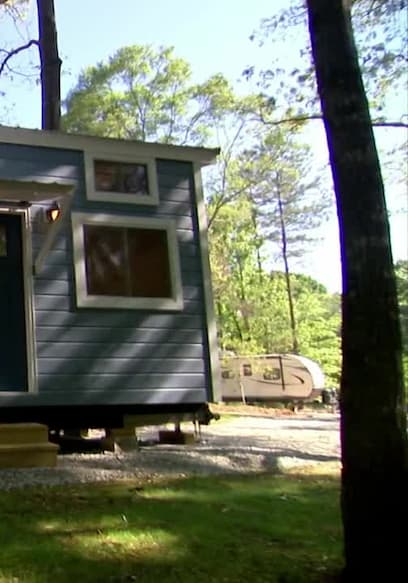 Watch Tiny House Hunters S03:E20 - Tiny With Teens - Free TV Shows | Tubi