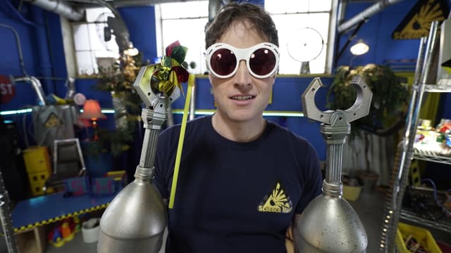 Watch Science Max S03:E303 - Hydraulics - Free TV Shows | Tubi