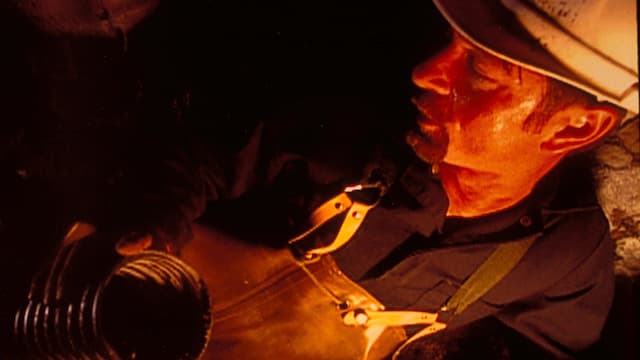 Watch Daring Capers S01:E13 - Cops and Robbers - Free TV Shows | Tubi