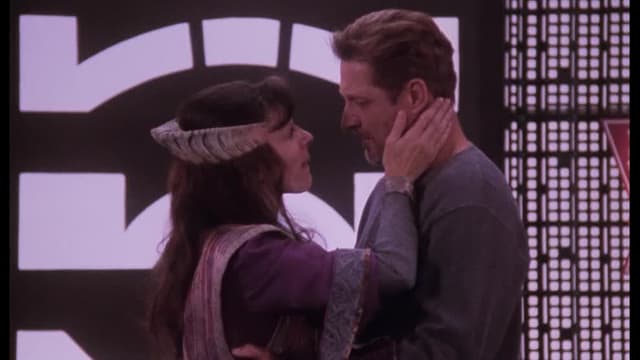 Watch Babylon 5 S04:E19 - Between the Darkness and the Light - Free TV ...