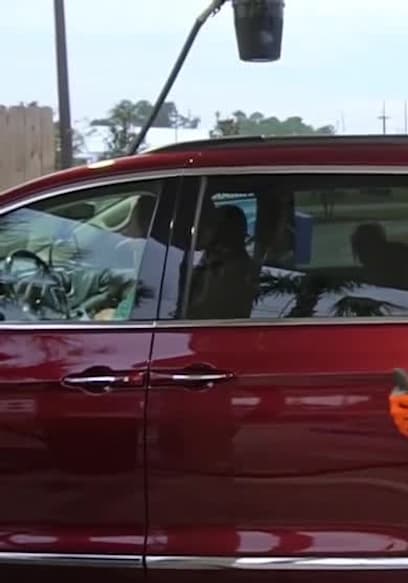 Watch Handyman Hal S01:E03 - Handyman Hal works at the Car Wash | Drive ...