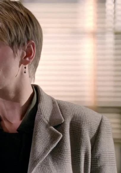 Watch NYPD Blue S04:E13 - Tom and Geri - Free TV Shows | Tubi