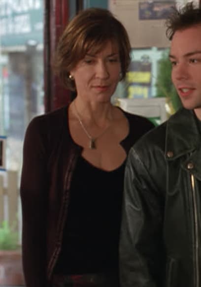 Watch 1-800-Missing S01:E17 - Delusional - Free TV Shows | Tubi