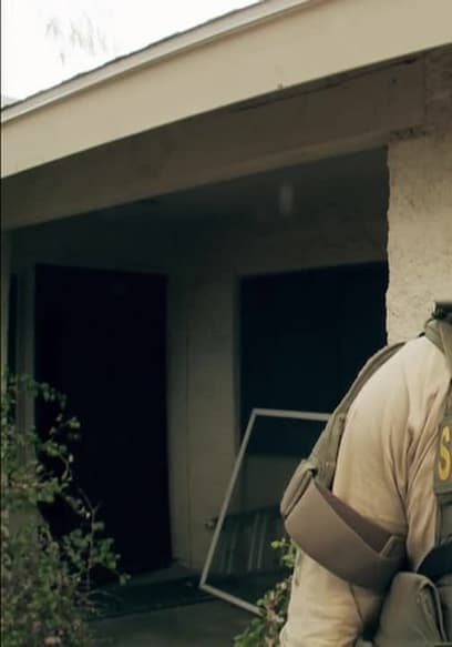 Watch Border Invasion USA S01:E02 - Borderlands - Free TV Shows | Tubi