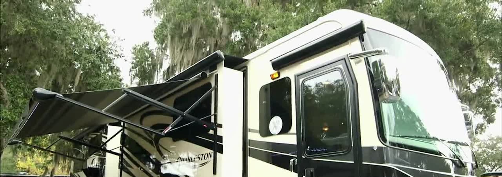 Watch Big Time RV S02:E03 - The Elvis Factor - Free TV Shows | Tubi