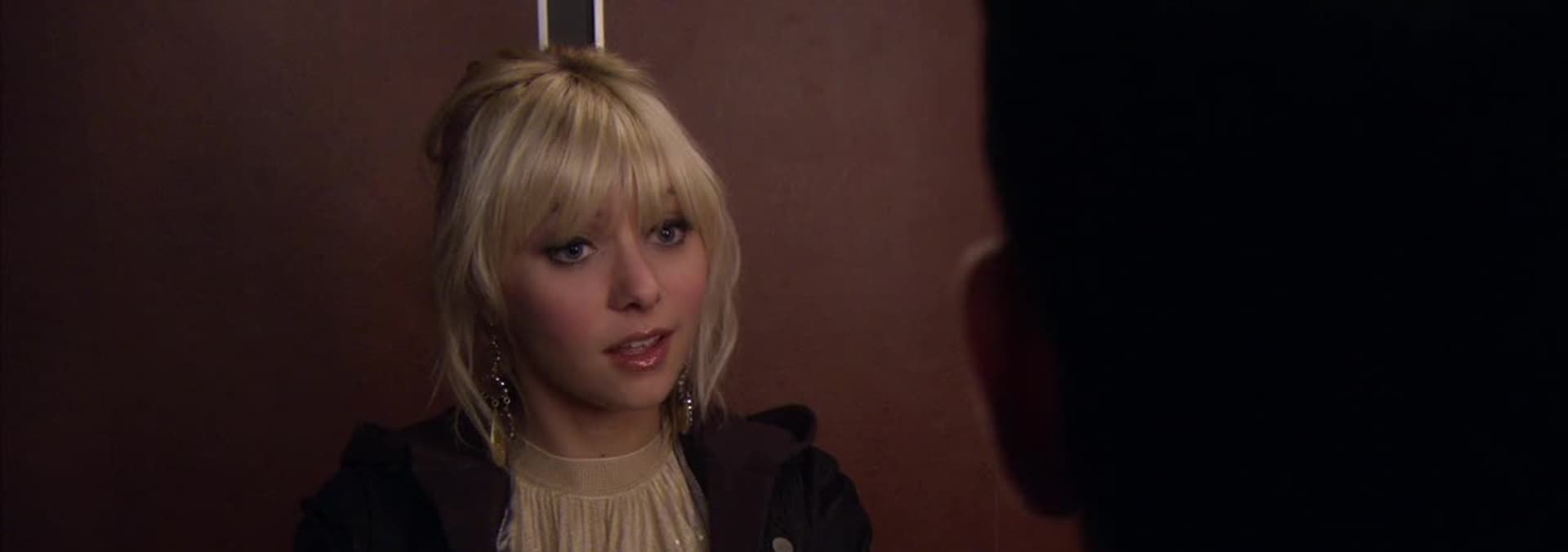 Watch Gossip Girl S02:E20 - Remains of the J - Free TV Shows | Tubi