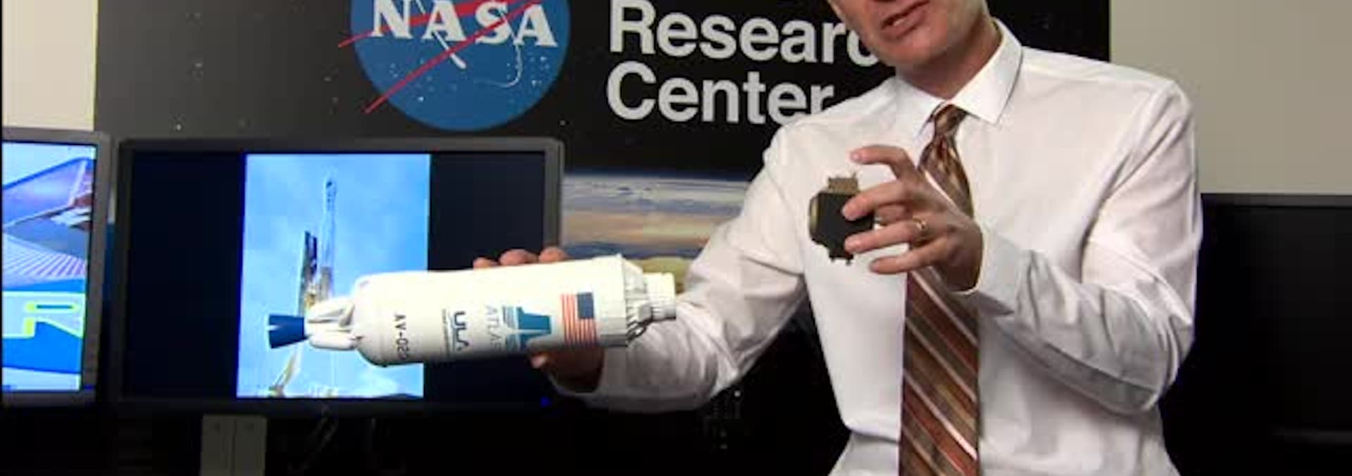 Watch Xploration Outer Space S01:E07 - Journey to the Moon - Free TV ...