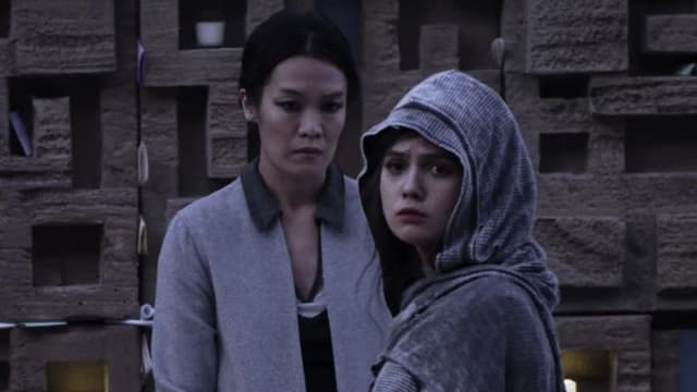 Watch Z Nation S05:E04 - Pacifica - Free TV Shows | Tubi