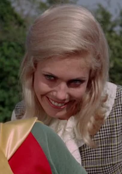 Watch Batman S03:E13 - The Bloody Tower - Free TV Shows | Tubi