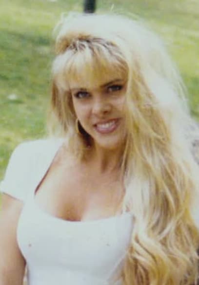 Watch People Magazine Investigates: Crimes of Fashion S01:E02 - Killing ...