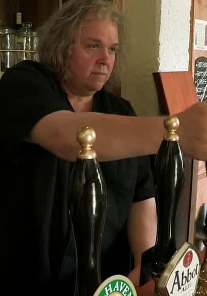 Watch Four in a Bed S02:E46 - The Pavilion - Free TV Shows | Tubi