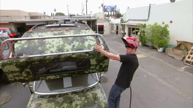 Watch Rock My RV With Bret Michaels S01:E03 - Bigfoot Hunter - Free TV ...