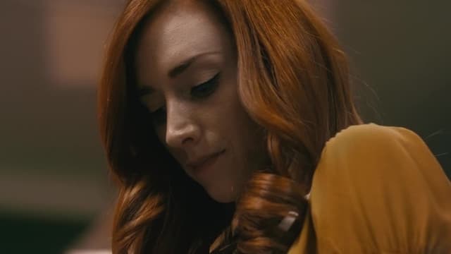 Watch Etheria S03:E01 - The Stylist - Free TV Shows | Tubi