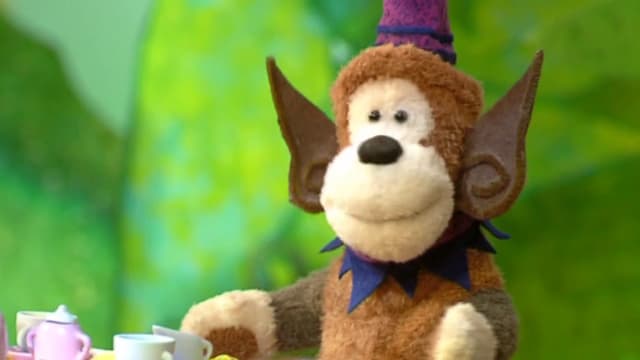 Watch Five Minutes More S01:E24 - The Greedy Elf - Free TV Shows | Tubi