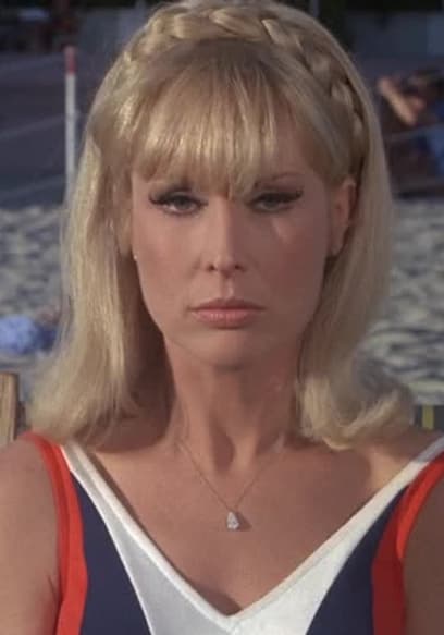 Watch I Dream of Jeannie S03:E14 - Jeannie Goes to Honolulu - Free TV ...