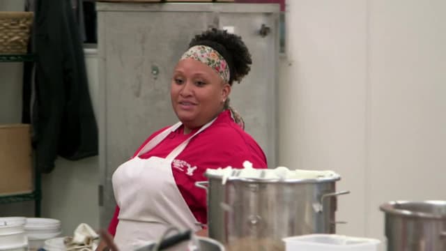 Watch Cake Boss S13:E13 - Creeps, Carvings and Coffins - Free TV Shows | Tubi