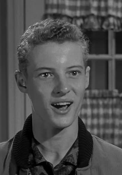 Watch Leave It To Beaver S04 E01 Beaver Wont Eat Free Tv Shows Tubi