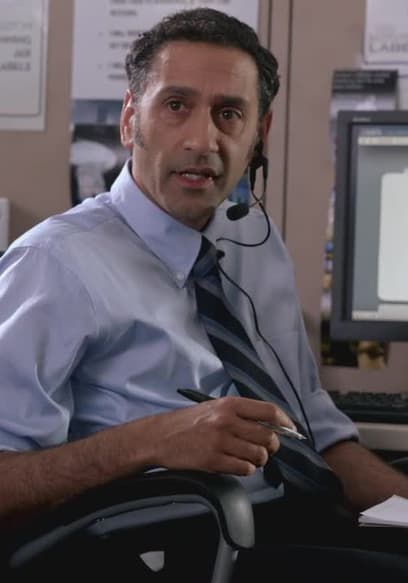 Watch Less Than Kind S04:E01 - I'm Only Nineteen - Free TV Shows | Tubi