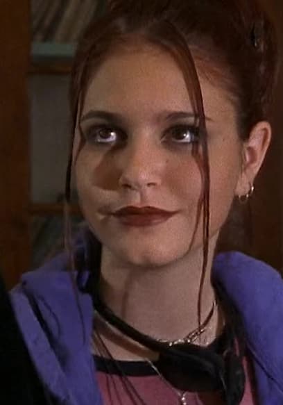 Watch Caitlin's Way S01:E01 - Stray (Pt. 1) - Free TV Shows | Tubi