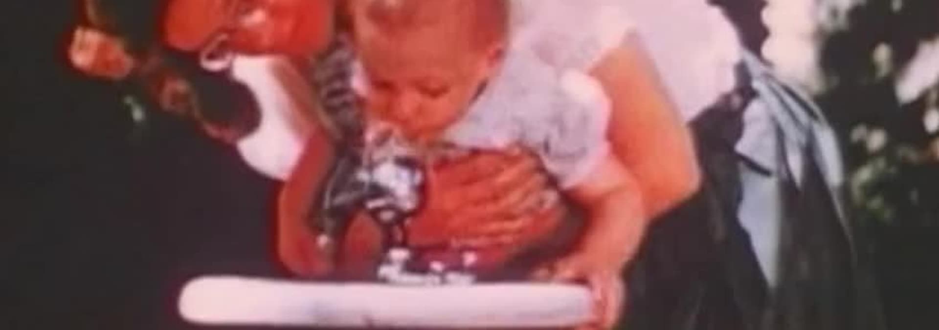 Watch Cartoon Party S01:E07 - Santa's Surprise, Adventures of Junior ...