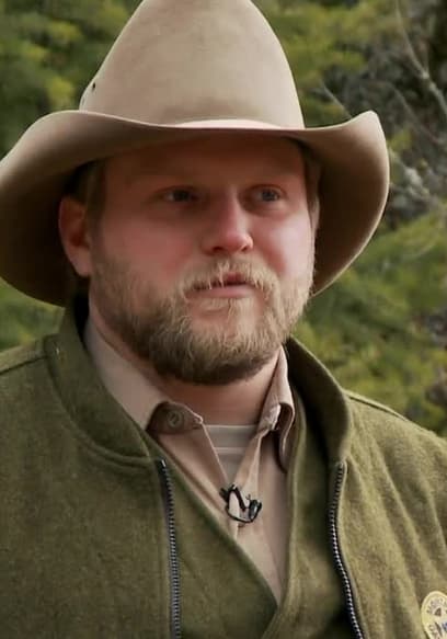 Watch Wardens S05:E13 - Stolen Future - Free TV Shows | Tubi